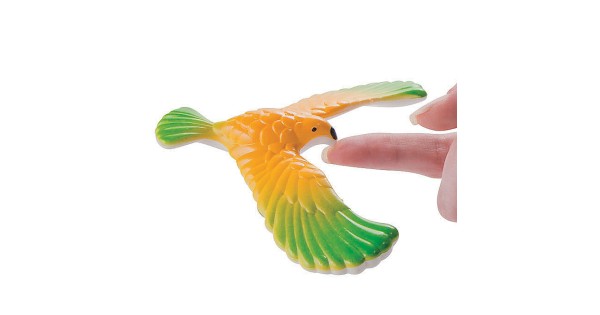 Plastic Balancing Bird at Zoo Animal Party . com